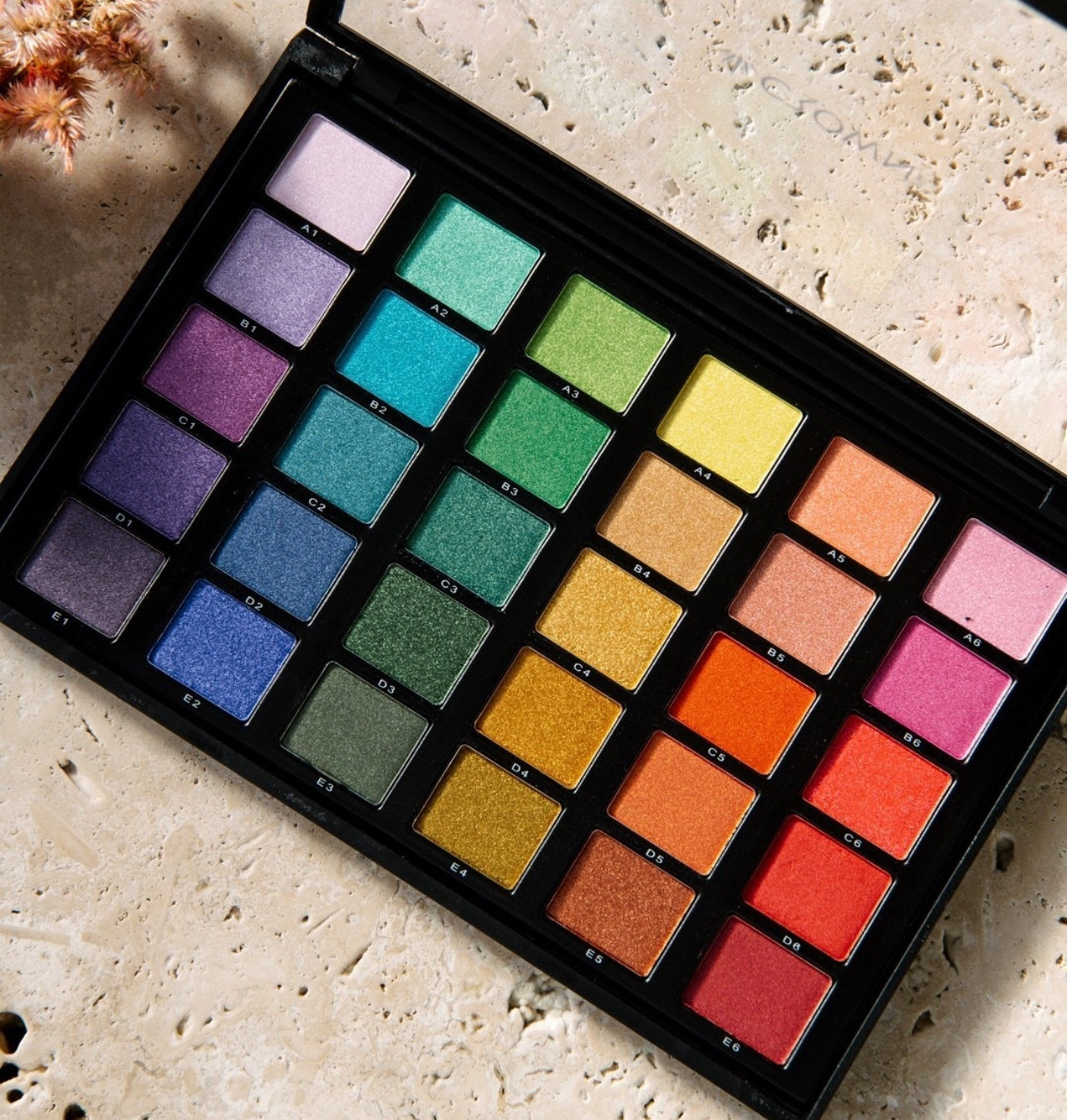 30 Shimmer Colour Eyeshadow Palette – Luminous Edit Cosmetics